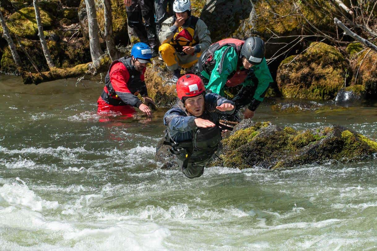 Why Take a Swift Water Rescue Course - Wet Planet Whitewater