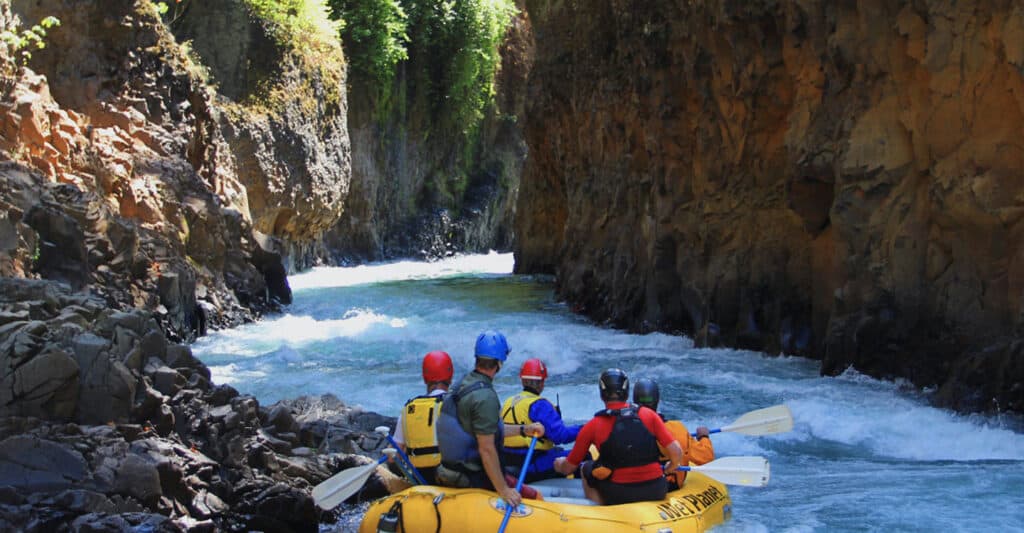 Top 10 Road Trip Destinations for River Rafting in Oregon and ...